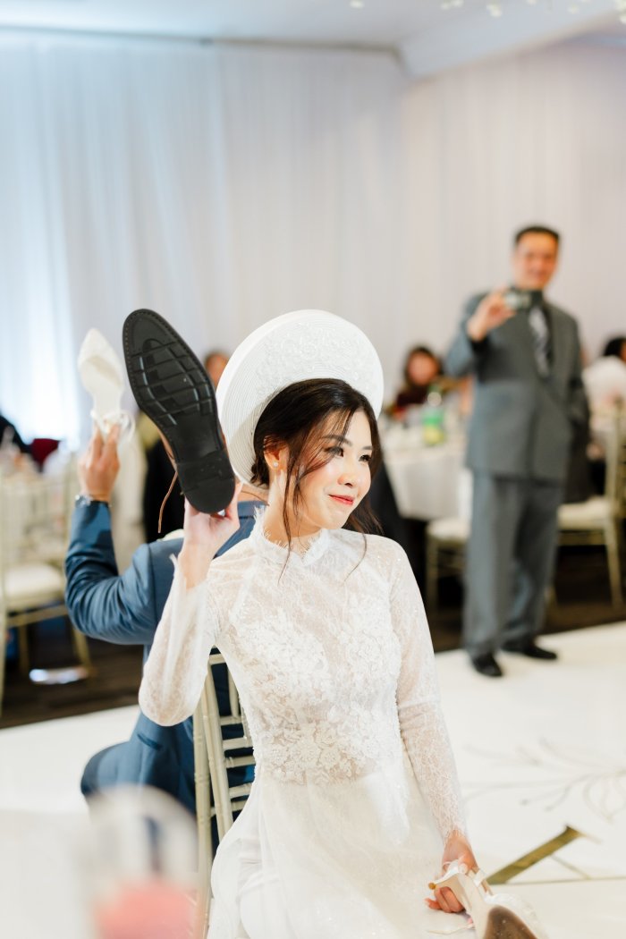 Vietnam wedding Ao Dai - The traditional Vietnamese wedding Aodai for ...